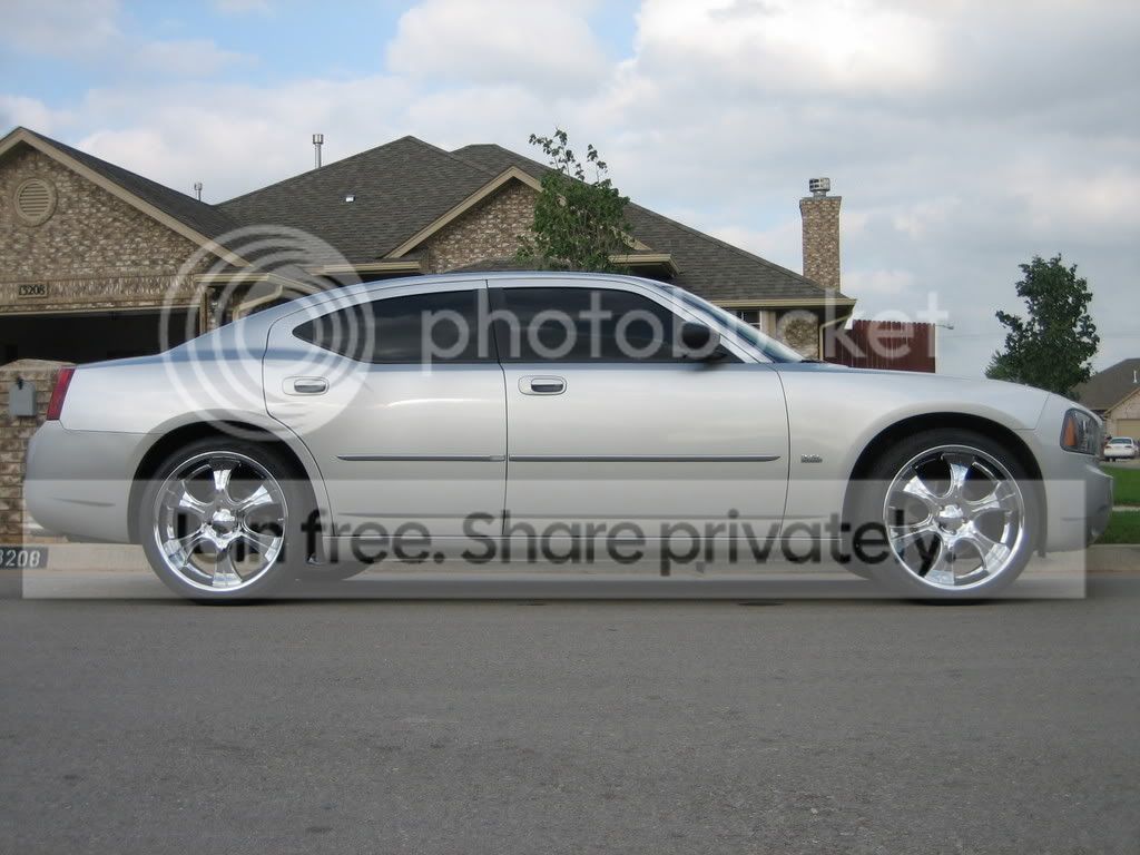 pics with new 22s | Charger Forums